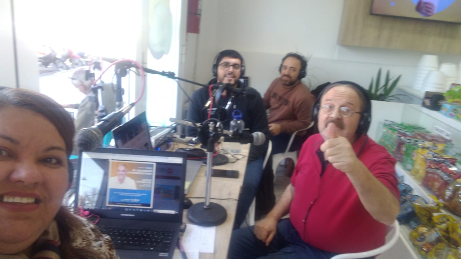 Cumple años Radio Centro!!! Estamos transmitiendo en vivo desde Venecia ...