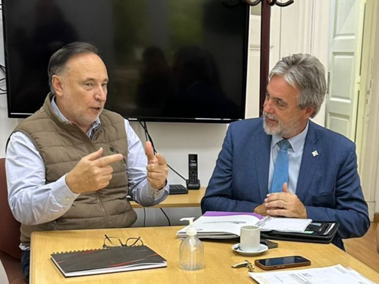 Accastello y el Dr. Botta Bernaus: buscándole la vuelta al tránsito y ...